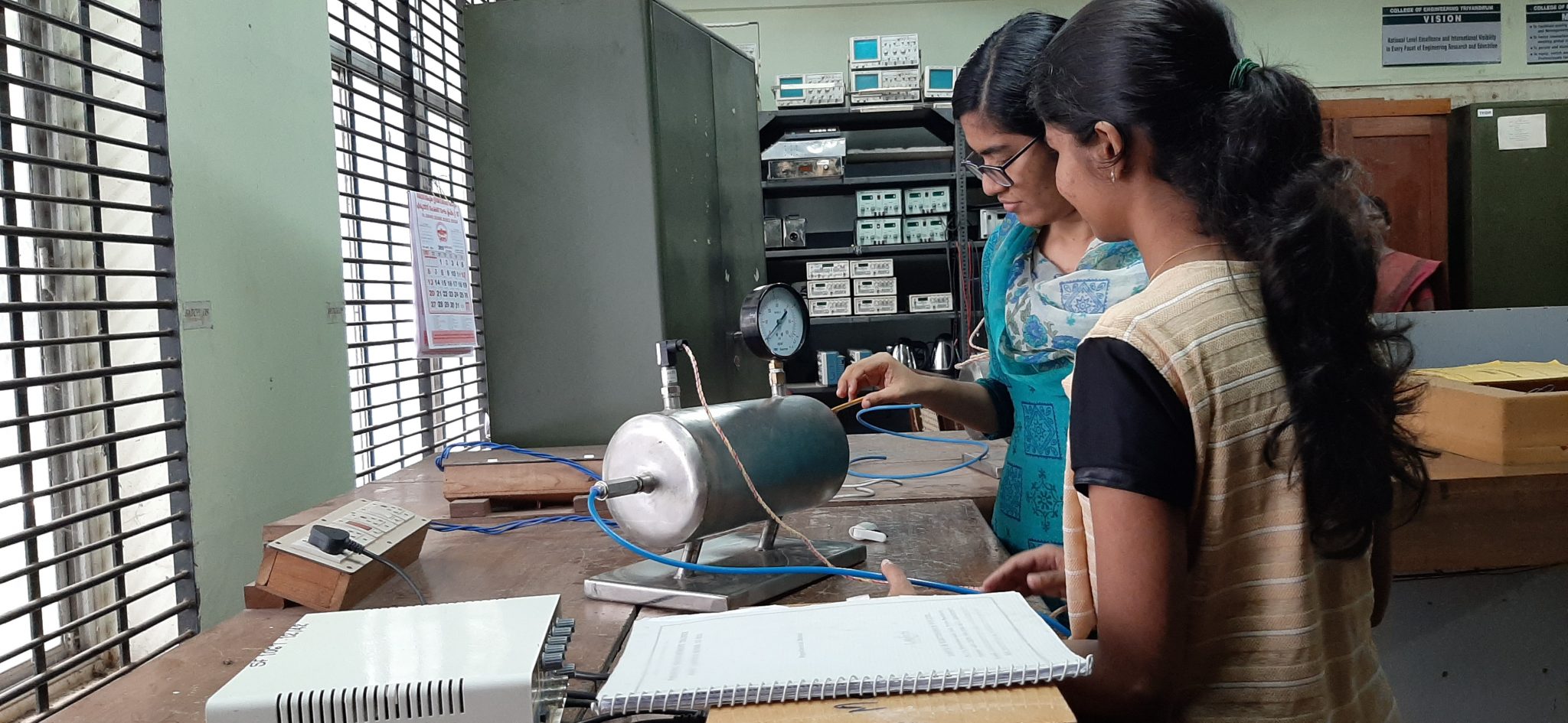 Instrumentation and Measurements Lab – Department of Electronics and ...